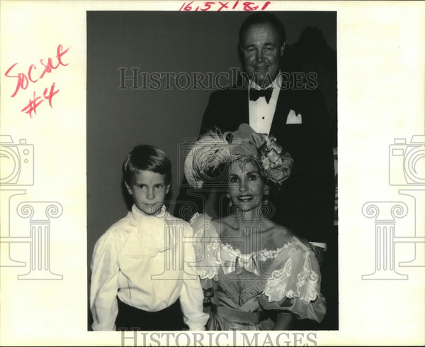 1994 Press Photo Andy, Howard and Sara Gaines at Hermann Grima Soiree ...