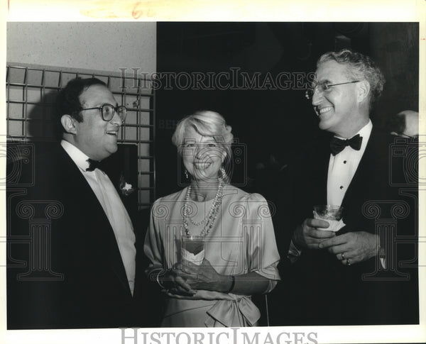 1991 Press Photo David Fine with Flora & Dr. Ron French - Historic Images
