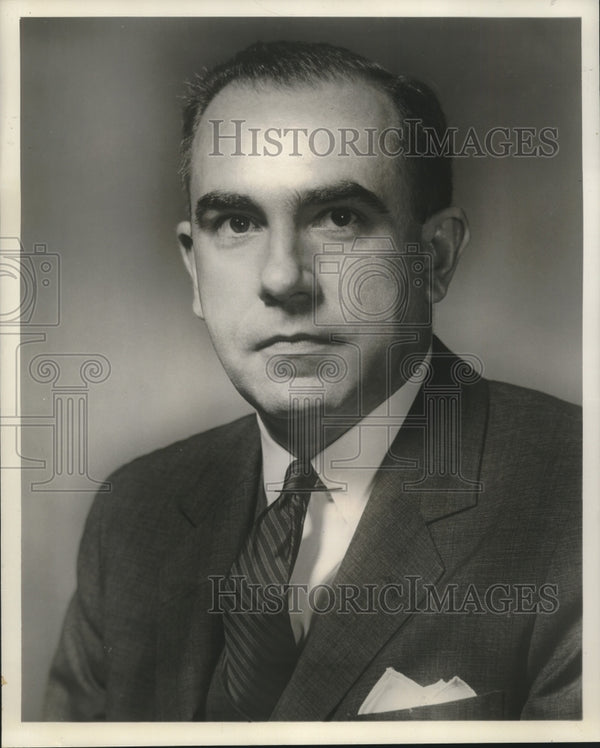 Press Photo John W. Gendron, Assistant General Manager, Tidewater Oil ...