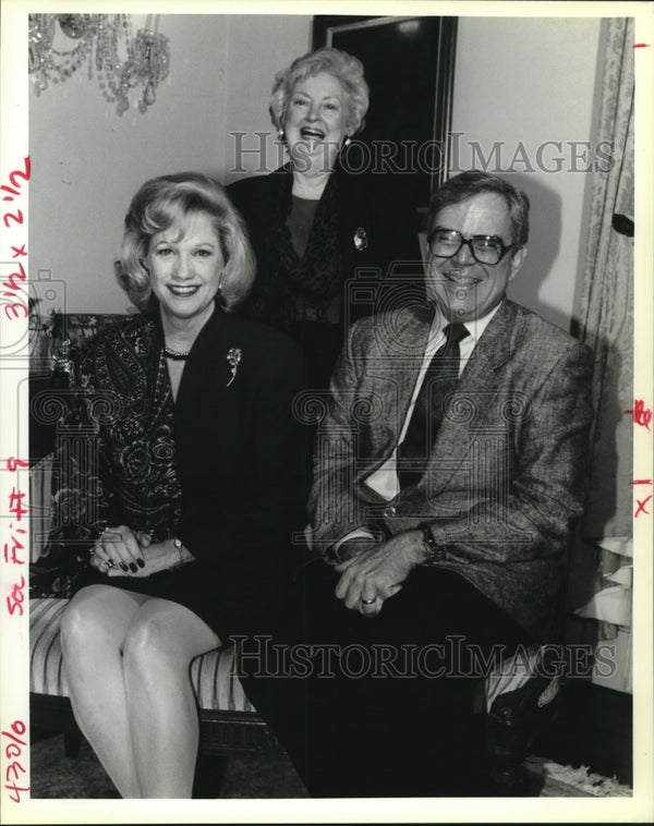 1993 Press Photo Julianne Lansing, Beth Taylor, Dr. Frank Gonzalez at ...