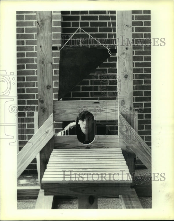 1991 Robert Guidry built an 18th Century Guillotine for class ...