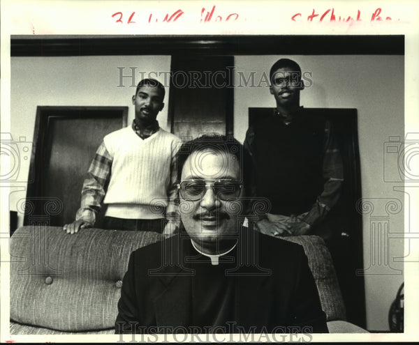1988 Press Photo Father Curtis Gullory with Antoine Leason & Duane Bro ...