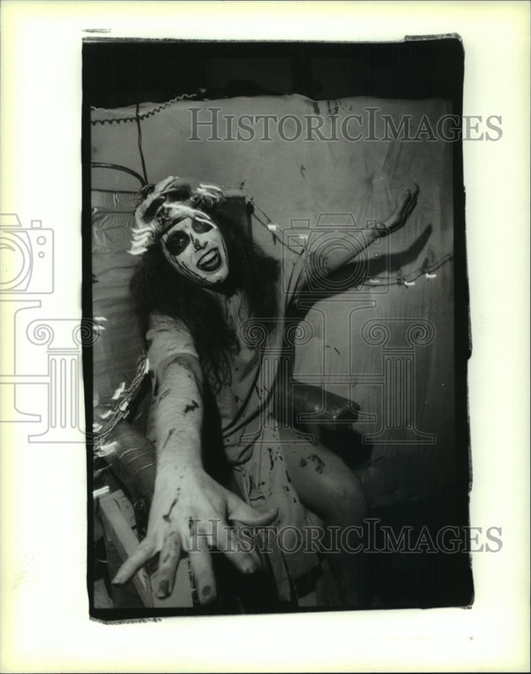 1993 Blood Center's Costumed Haunted House worker - nob23344 - Historic ...