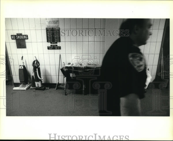 1993 Outside the office of state district Judge Alan Green - Historic ...