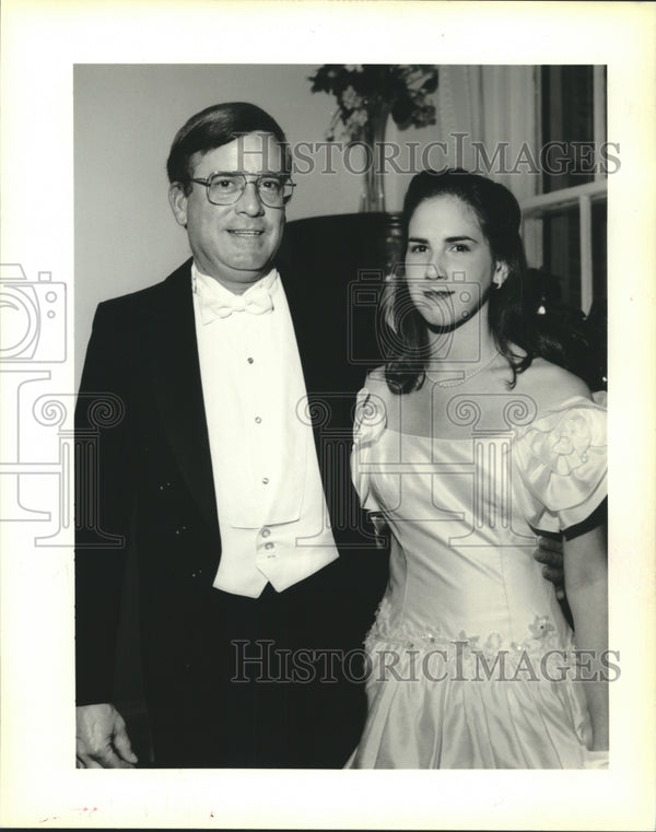1994 Press Photo C. Kent Maddox & Laura Gleason attend squires event ...