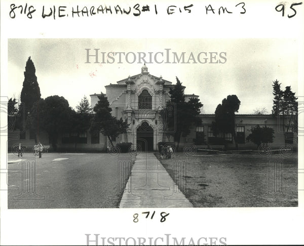 1983 General view of the ornate facade of Harahan Elementary School ...