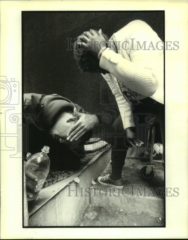 1995 Press Photo Darryl "Red" Maloid & Kanci Sander at the CBD Campsit ...