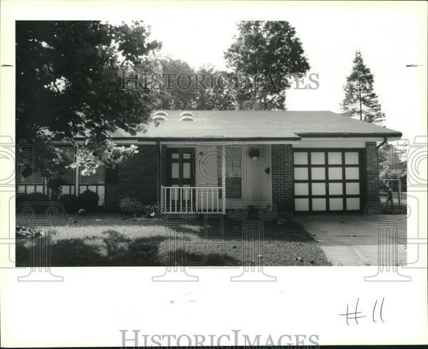 1991 Press Photo House located at 733 Hazel Place in Terrytown ...