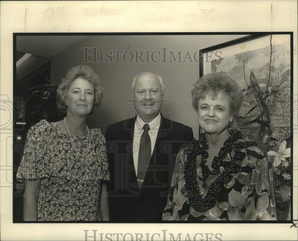 1990 Press Photo Bitsy & Jonathon Howe, Janice K. Barden at NBAA dinne ...