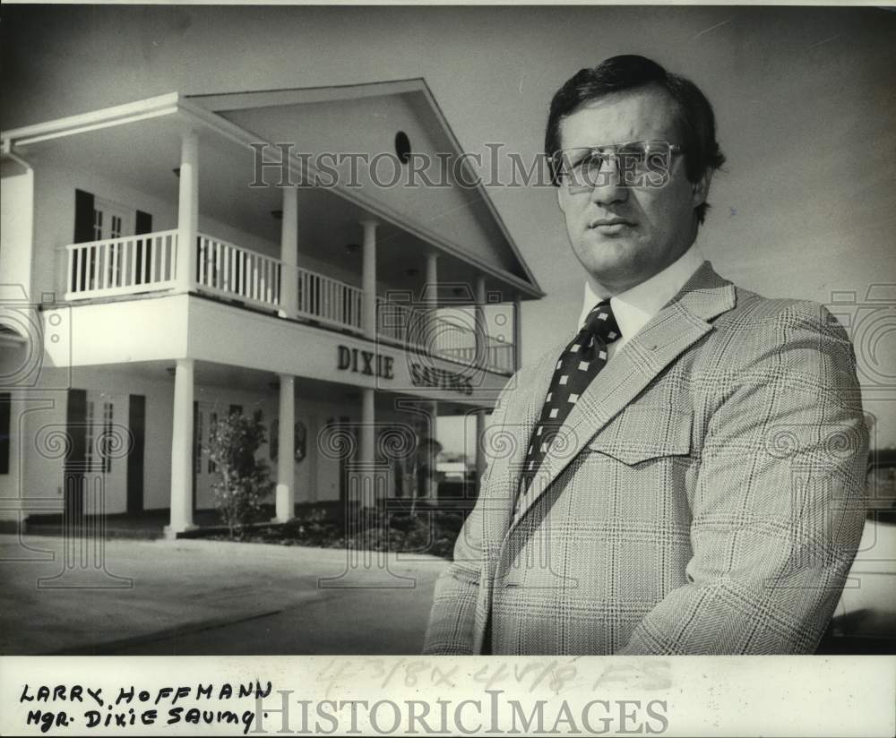 1976 Dixie Savings branch manager Larry Hoffman outside new branch ...