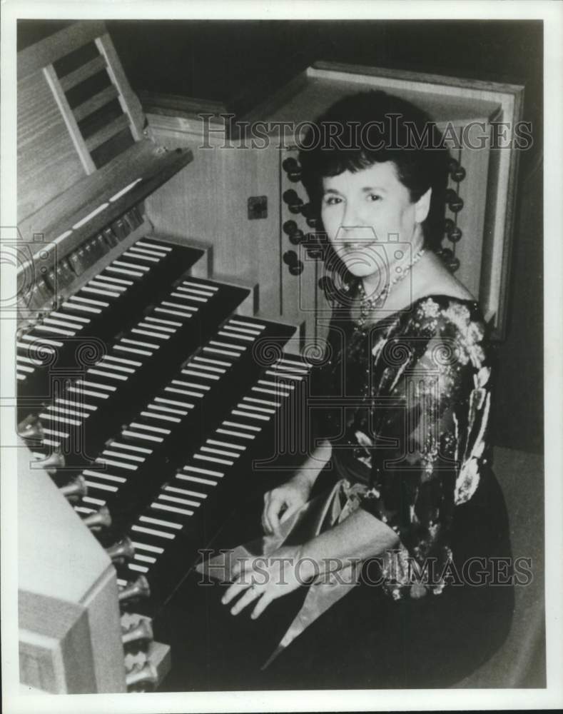 1991 Press Photo Cathedral Concerts - Joyce Jones - Historic Images