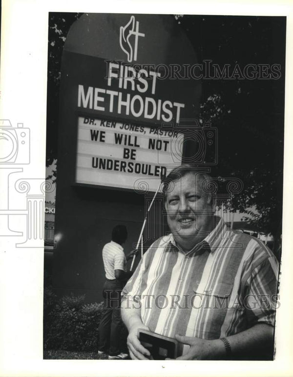 1991 Press Photo Dr. Ken Jones, pastor of First United Methodist Churc ...
