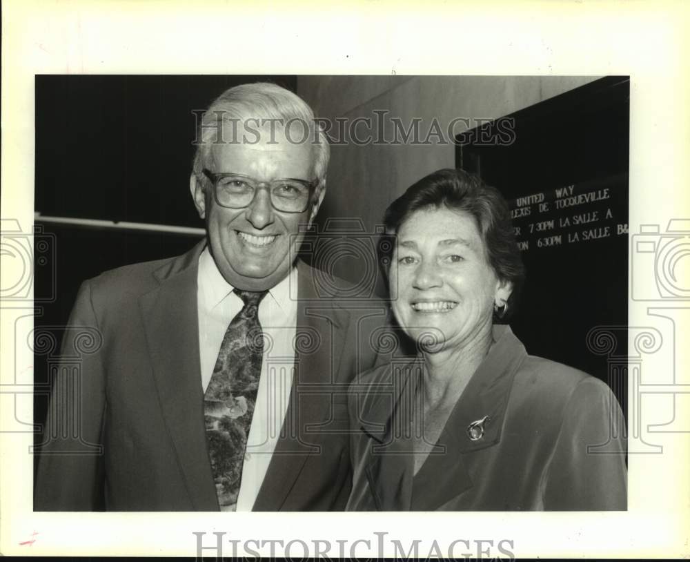 1992 Press Photo United Way delegates Bill and Lois Hoffman - Historic ...
