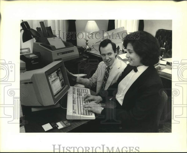 1988 Press Photo Computer Diagnosing Problems, P. Brooks Gould and Bre ...
