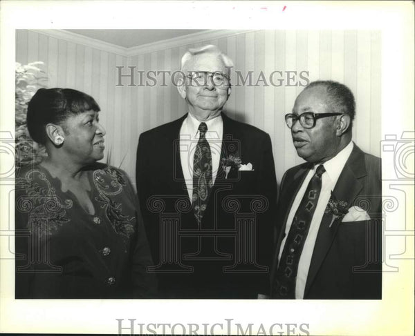 1994 Press Photo NAACP - Dolores Aaron, Homert Hitt, Emmett Bashful ...