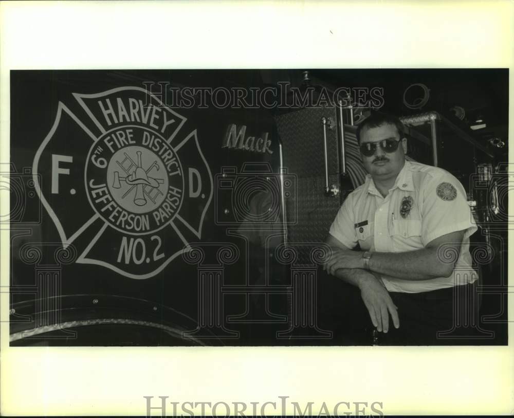 1989 Press Photo Harvey Volunteer Fire Department Chief, Sammy Lazzara ...