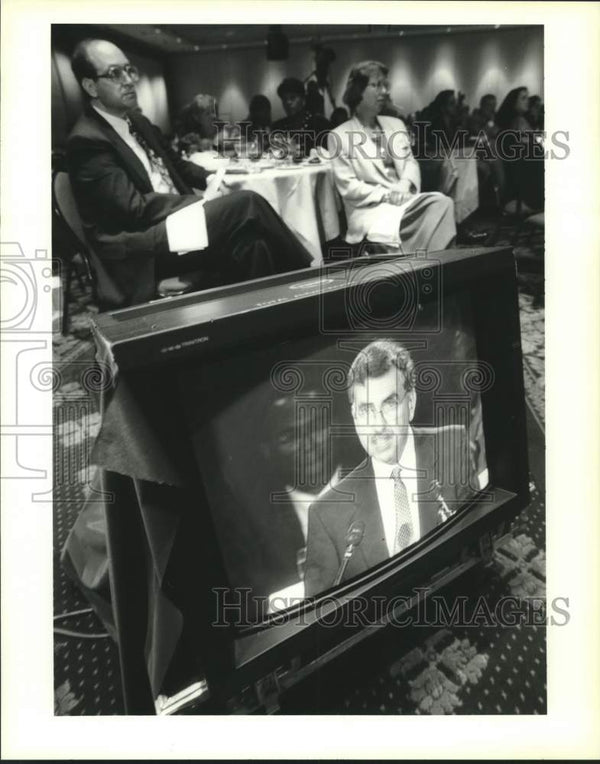 1995 Press Photo Gerald M. Levine, Chairman & CEO Times-Warner Inc ...