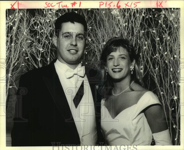 1994 Press Photo James Reiss, Katie Lewis at Mid Winter Cotillion ...