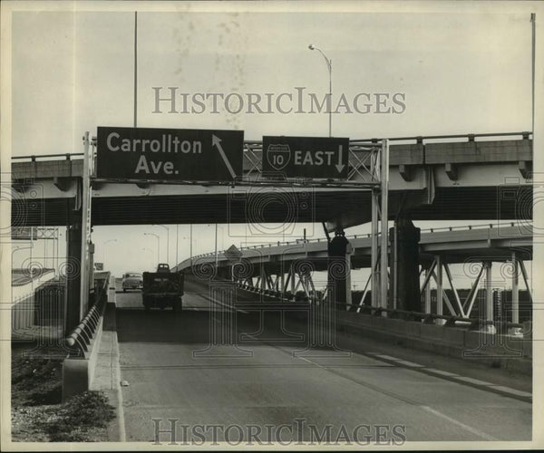 1960 View of Pontchartrain Expressway going to Carrollton Avenue ...