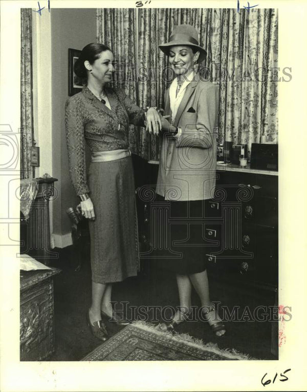1979 Press Photo Virginia Ernst with Mrs. Philip Eugene Morehead at VO ...