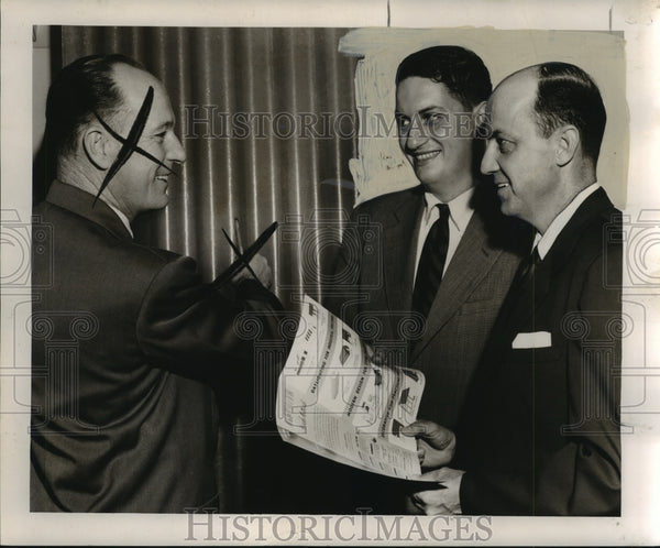 1951 Plastic Productions named New Orleans distributor for Alsynite ...