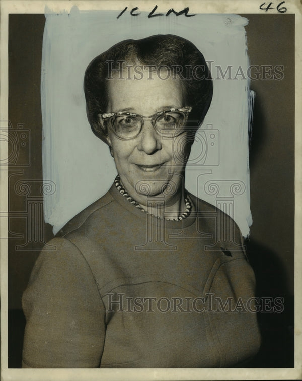 1969 Miss Beatrice Davis, president of Mental Hygiene Institute ...