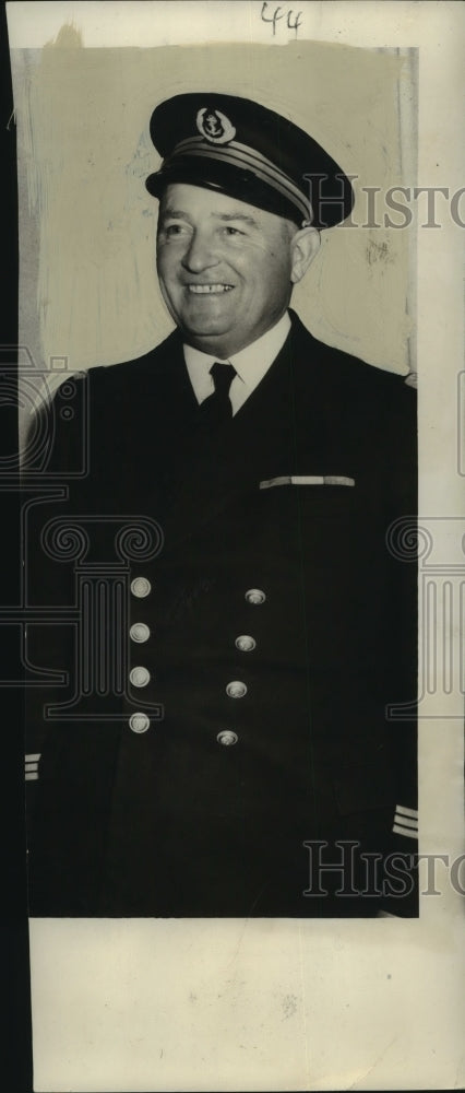 1951 Press Photo Lieutenant Raymond Famchon, French Navy Captain - noo ...