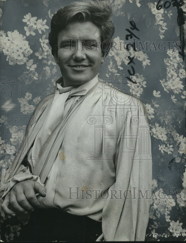 1964 Press Photo Albert Finney stars in "Tom Jones" at Loew's State Th ...