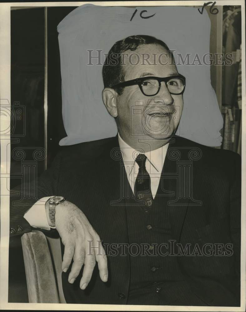 1966 Aaron Parnes, President of P.F. Knits and Parnes-Feinstein ...