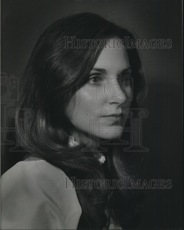 1983 Nancy Ross Assaf, Soprano - Historic Images