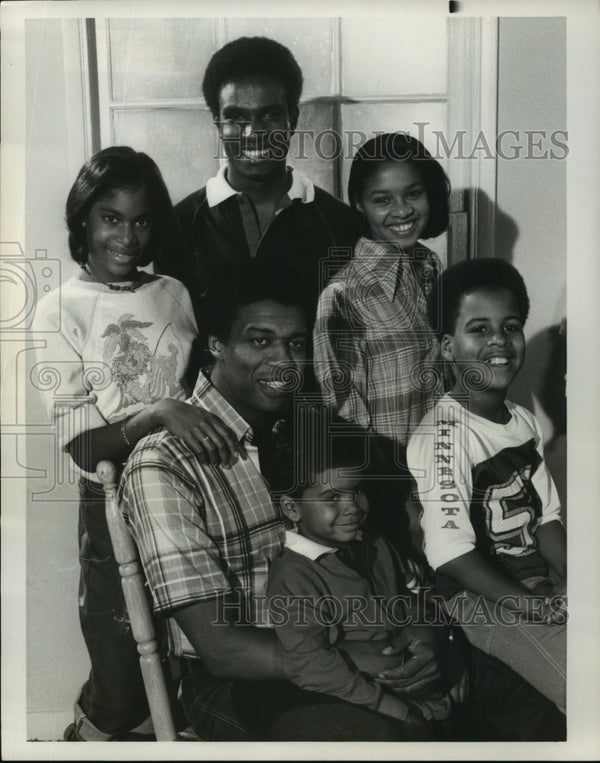 1978 Press Photo Actors As Harris and Company In "Love Is Not Enough ...