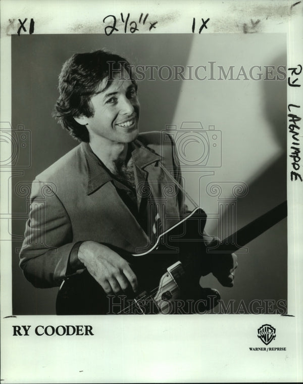 1979 Press Photo Ry Cooder, rock guitarist and entertainer. - nop17840 ...
