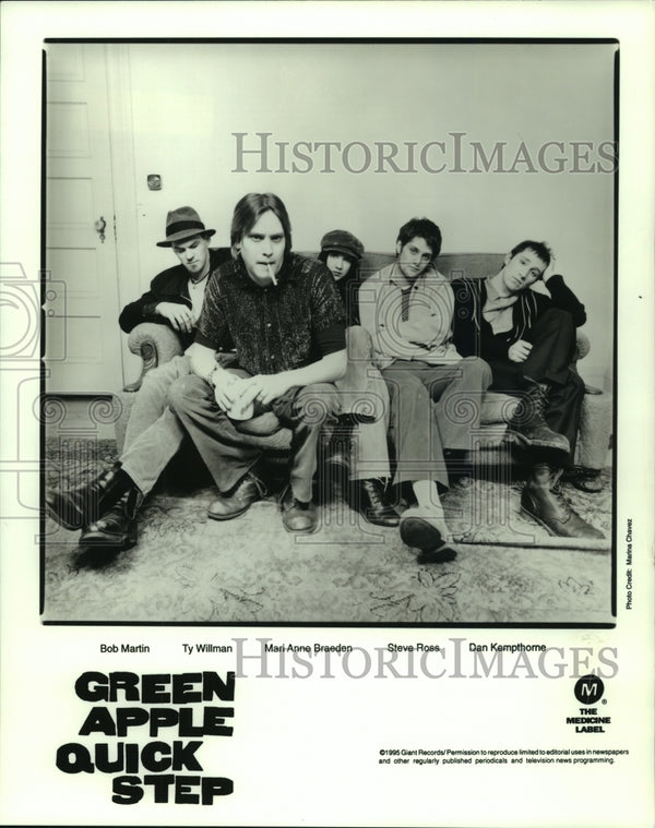 1995 Green Apple Quick Step band members - nop31081 - Historic Images