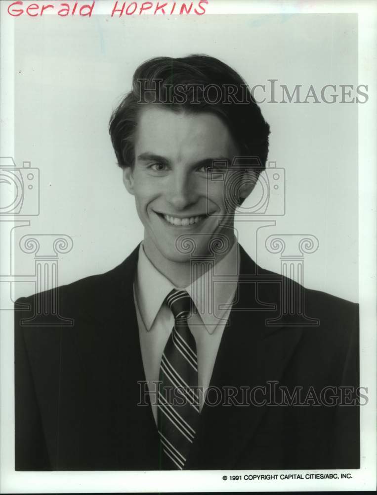 1991 Press Photo Gerald Hopkins stars on General Hospital, on ABC. - n ...