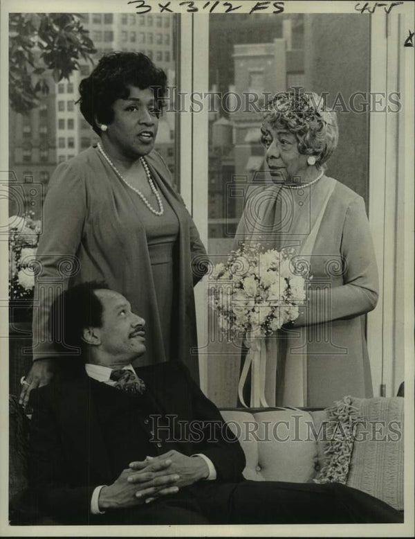 1975 Press Photo Sherman Hemsley, Isabel Sanford & Zara Cully in The J ...