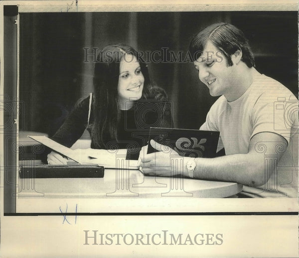 1972 Press Photo Football - Florida Lineman Fred Abbott & Barbara Patt ...