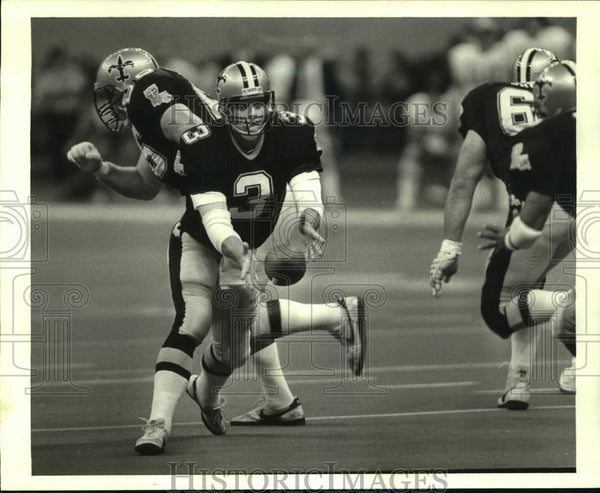 1987 Press Photo New Orleans Saints football player Bobby Hebert - nos ...