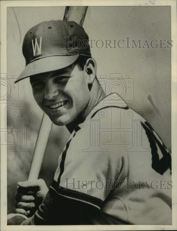 Press Photo Baseball player Frederic (Rich) Reichardt is ready to bat ...