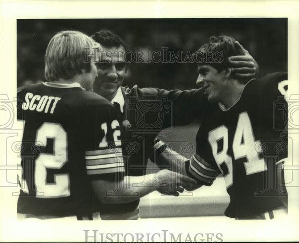 1978 Press Photo Football coach Sam Rutigliano and players - nos31179 ...