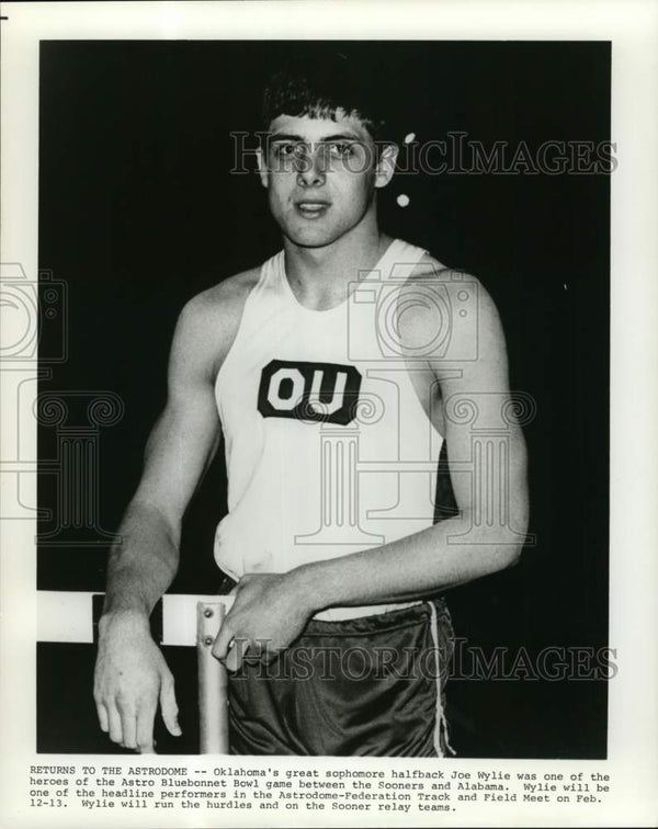 1971 Press Photo Joe Wylie, Oklahoma Halfback & Track Athlete - nos338 ...