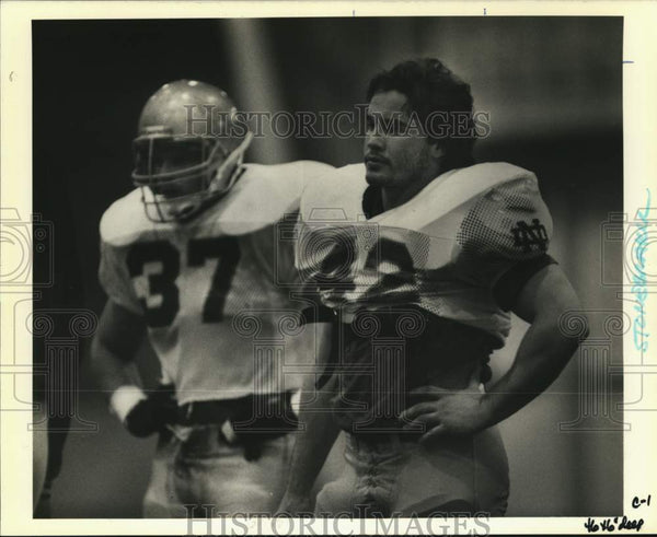 1990 Press Photo Former Notre Dame Football Linebacker Michael Stonebr ...