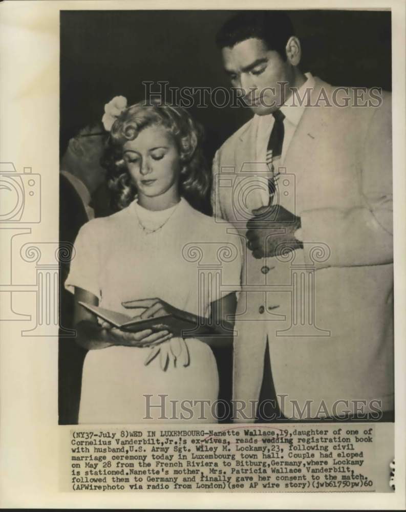 1960 Nanette Wallace and husband Wiley Lockamy read wedding book ...