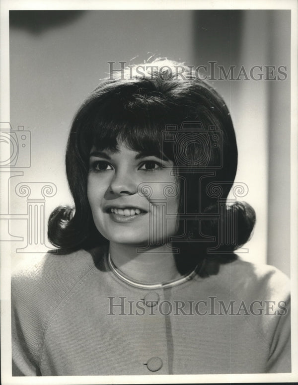 1966 Press Photo Actress Kathy Garver on "Family Affair" on CBS Televi ...