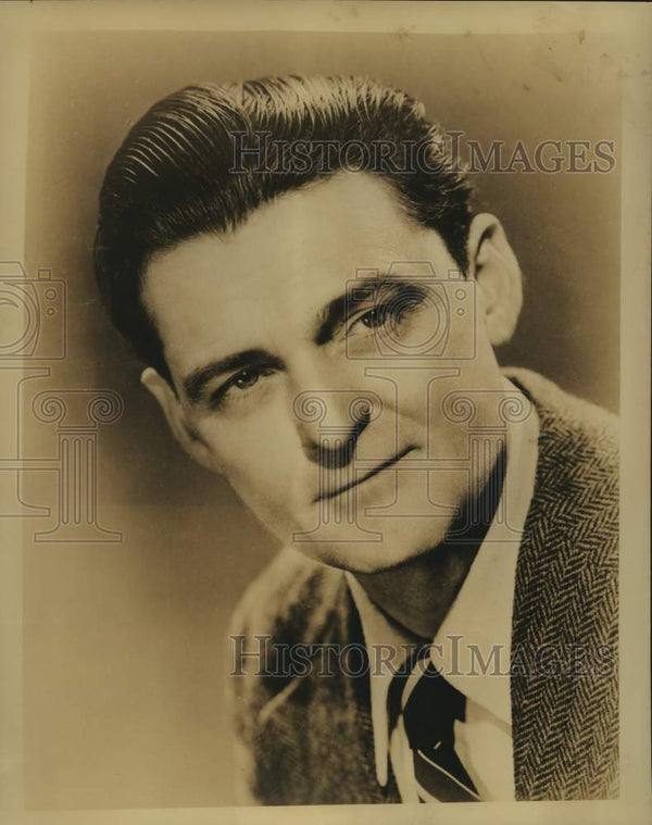 1948 Edward Pawley plays managing editor in "The Illustrated Press ...