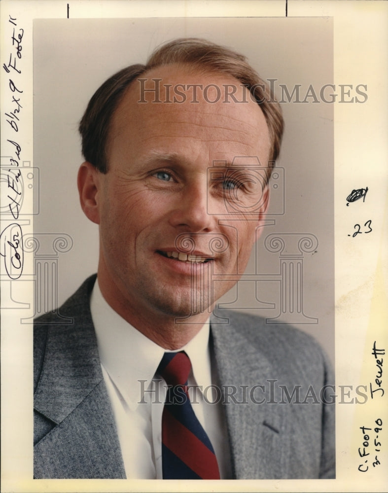 1990 Press Photo John Foote, a senior deputy district attorney - ora25 ...