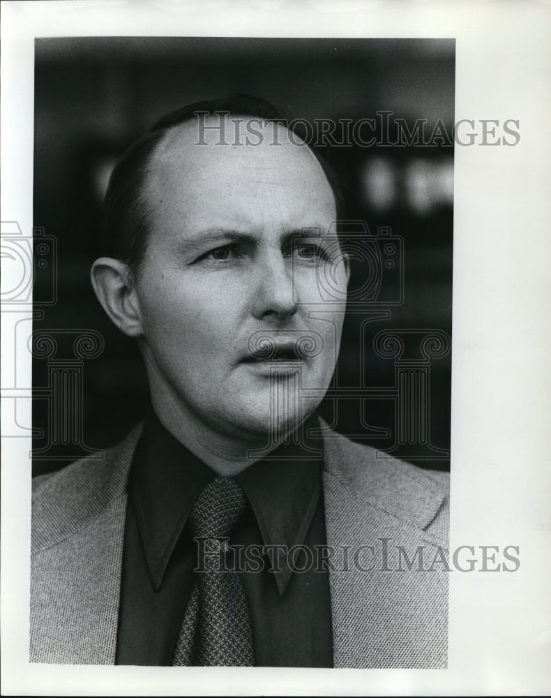 1975 Joe McCully against higher gas prices instead of rations ...