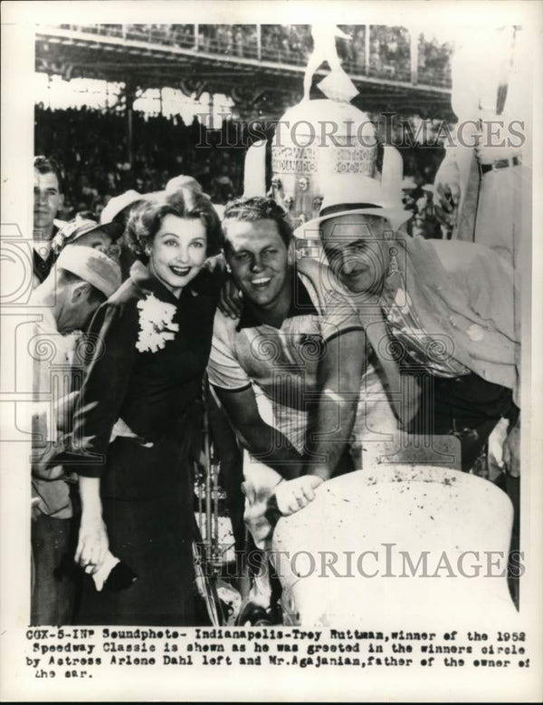 1952 Troy Ruttman wins Indianapolis Speedway Classic auto race ...