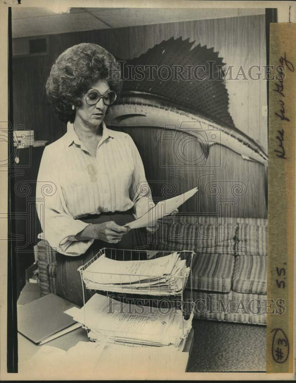 Press Photo Barbara Banker - saa01699 - Historic Images