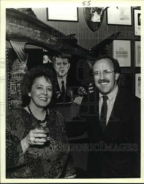 1988 Brenda Crouch, Randy Harig at San Antonio Library Kick-Off Gala ...