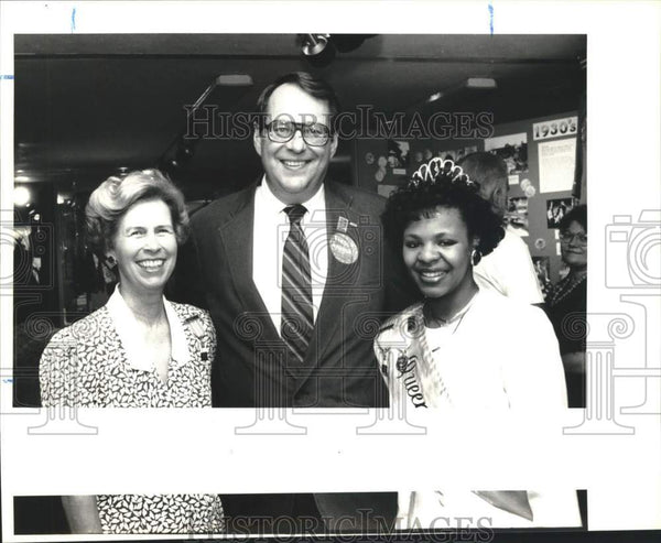 1991 Carol Canty, John LeFlore, Sh'Dawn Sullivan- Fiesta on Parade ...